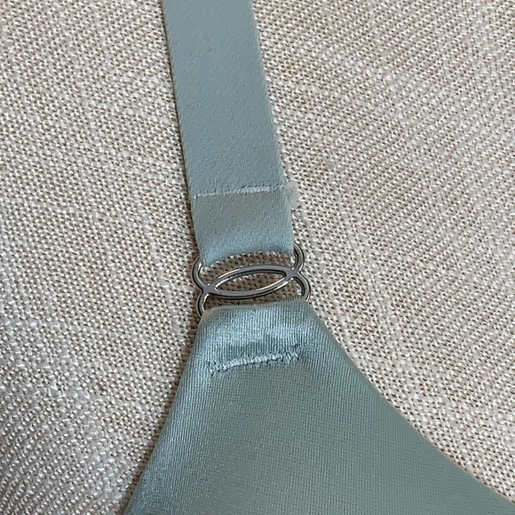 Maidenform | Intimates & Sleepwear | Nwot Maidenform Full Coverage ...